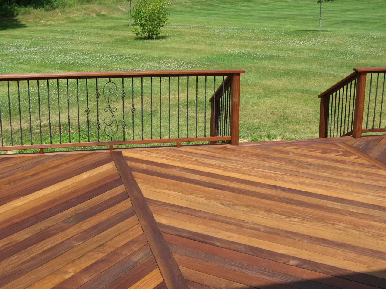 Color Variation of Ipe Decking - EDeck